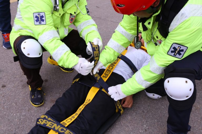 10 Steps to perform a Correct Spinal Immobilization of a Trauma Patient