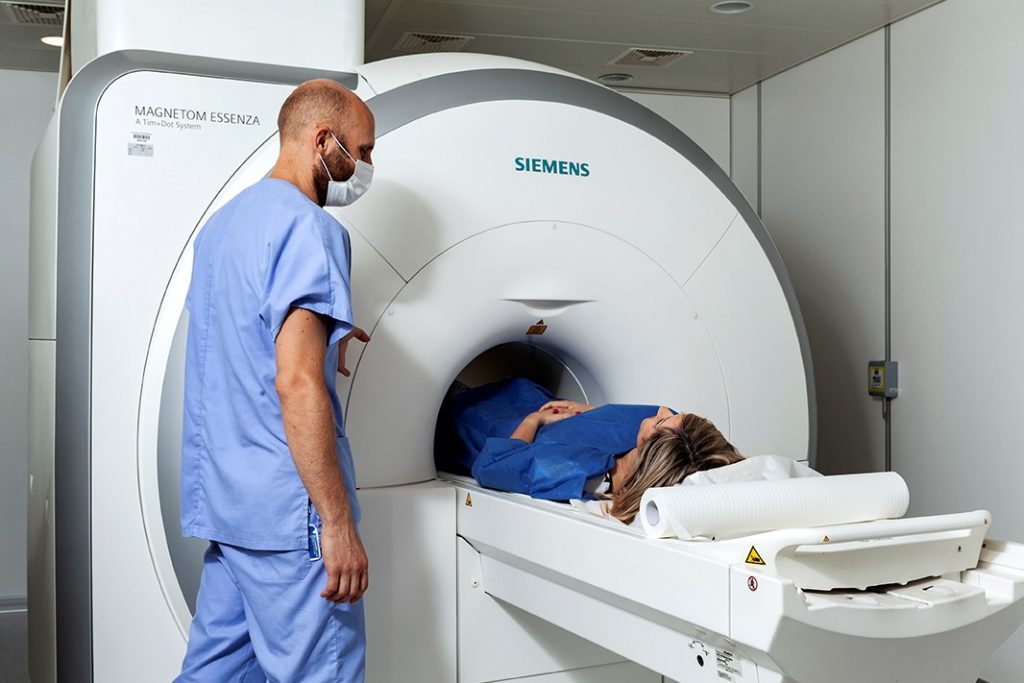 Mammary MRI: what it is and when it is done | Emergency Live